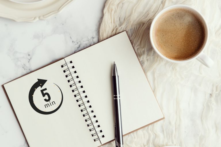 The Five Minute Journal for Beginners: How to Write Every Day ...